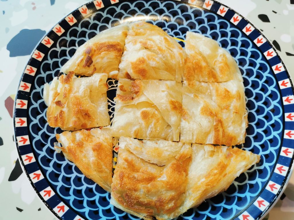 【Mama Made Roti（ママメイドロティ）】バンコクの人気ロティ専門店